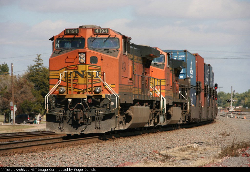 BNSF 4194
